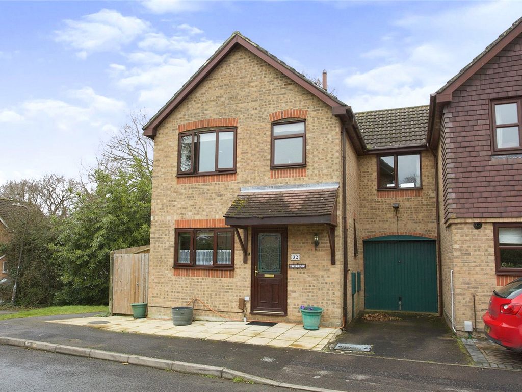3 bed link-detached house for sale in Moorland Close, Southampton ...