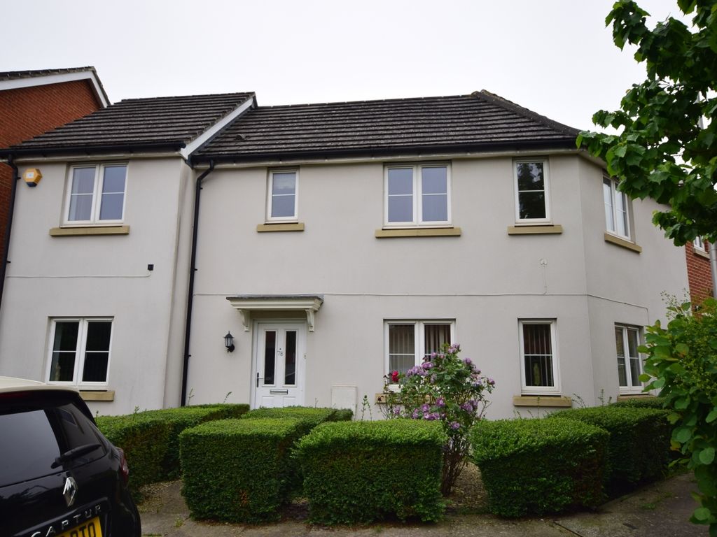 4 Bed Town House To Rent In Silver Streak Way Strood Rochester Me2 £