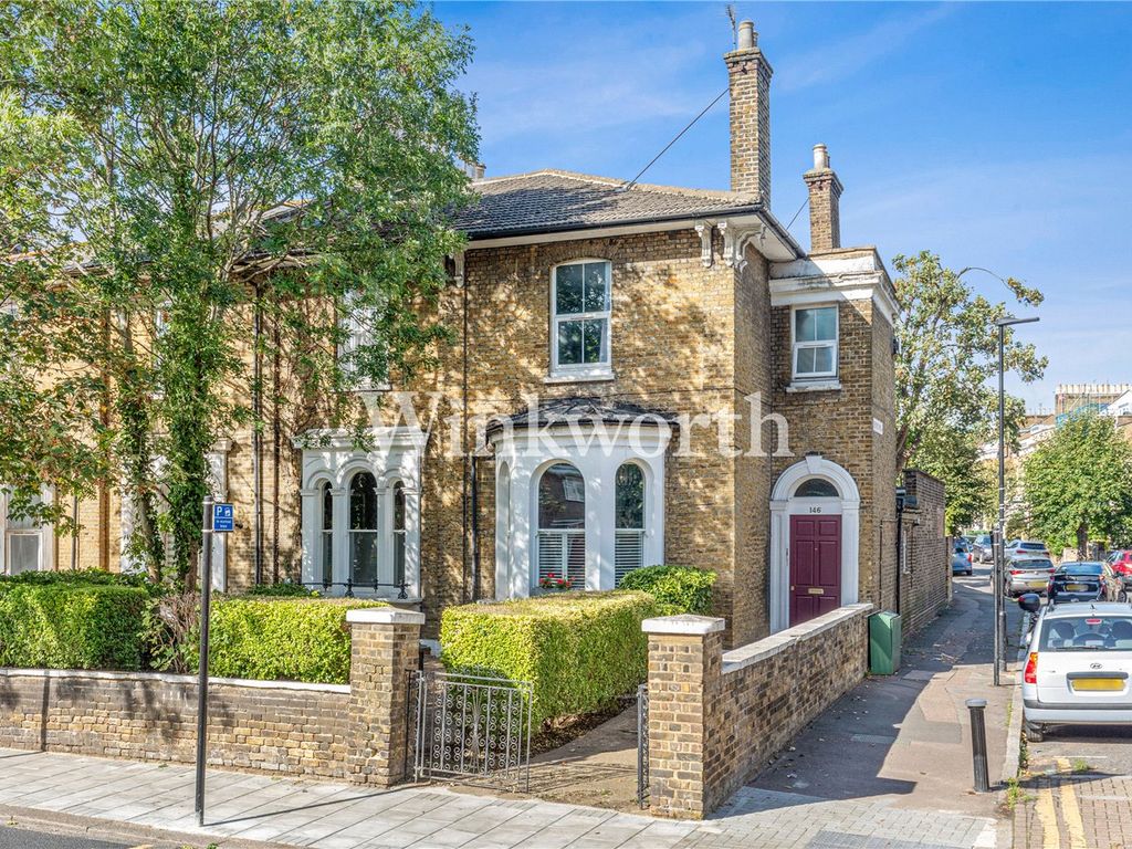 2 bed flat for sale in West Green Road, London N15, £525,000 - Zoopla