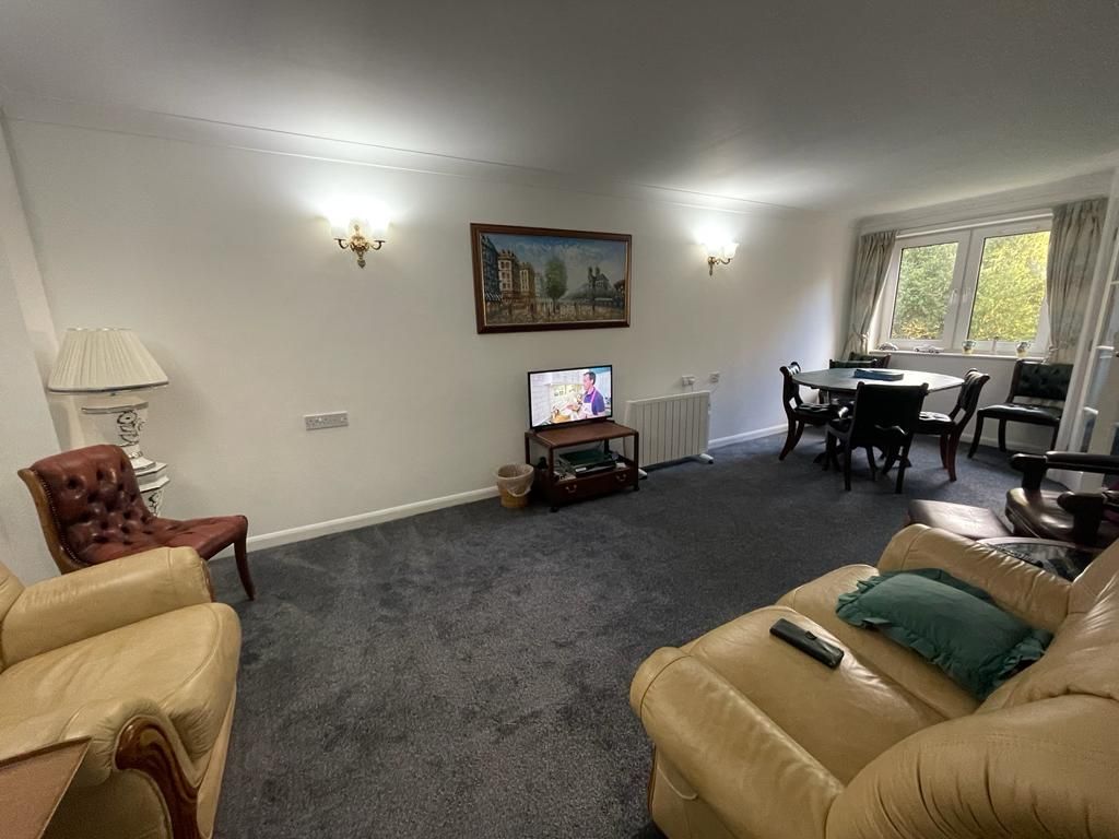 1 bed property to rent in Heathdene Manor, Grandfield Avenue, Watford ...