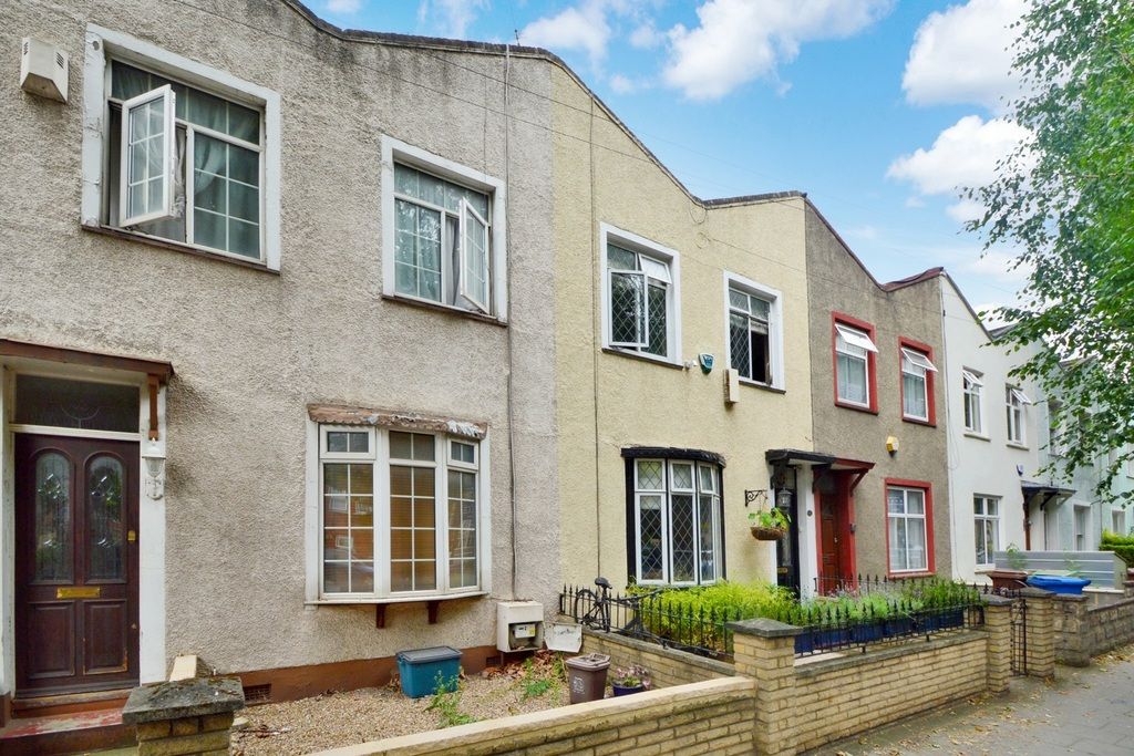 3 bed terraced house for sale in Plough Way, London SE16 - Zoopla