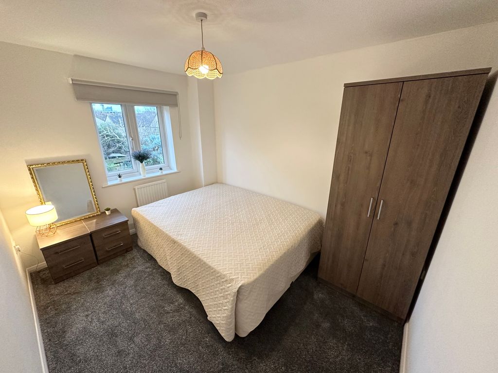 Room to rent in Bray Crescent, London SE16, £990 pcm - Zoopla