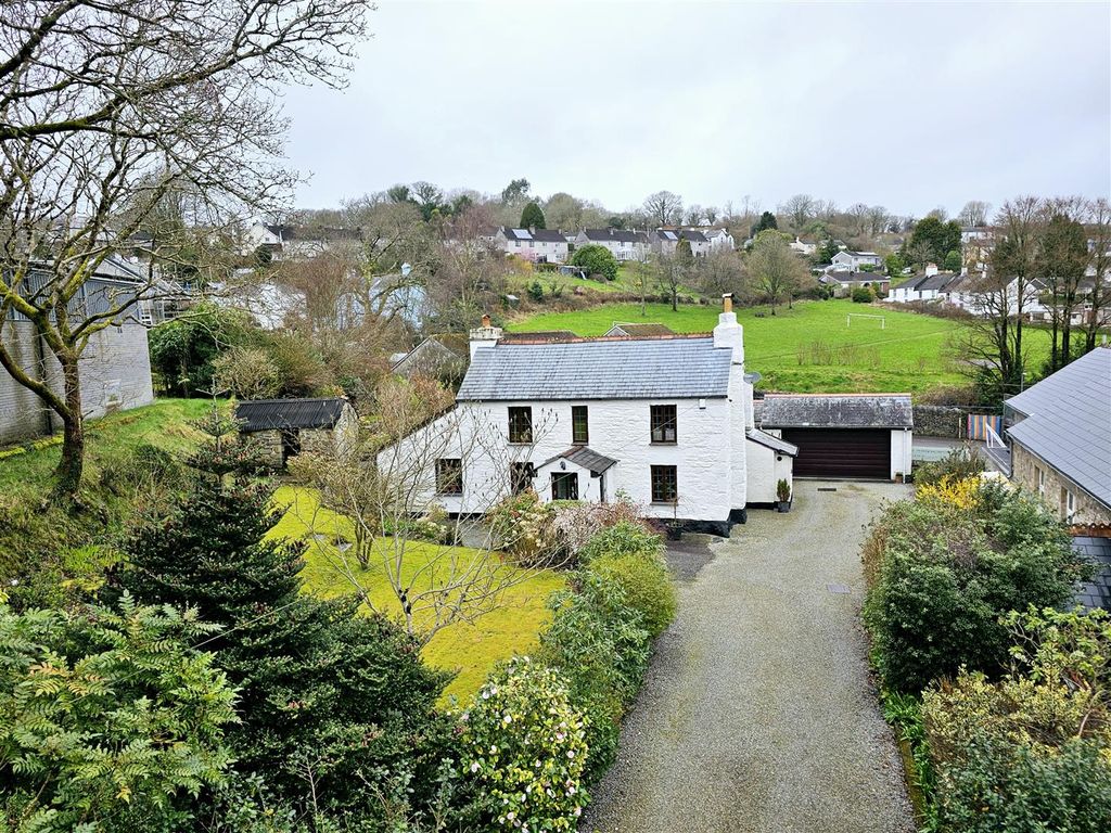 4 bed cottage for sale in Chapel Street, Gunnislake PL18, £485,000 - Zoopla