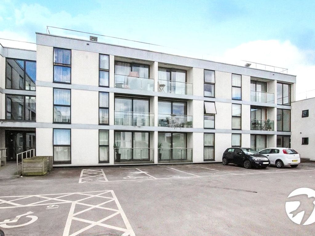 2 bed flat to rent in Augustus Lane, Orpington BR6 - Zoopla