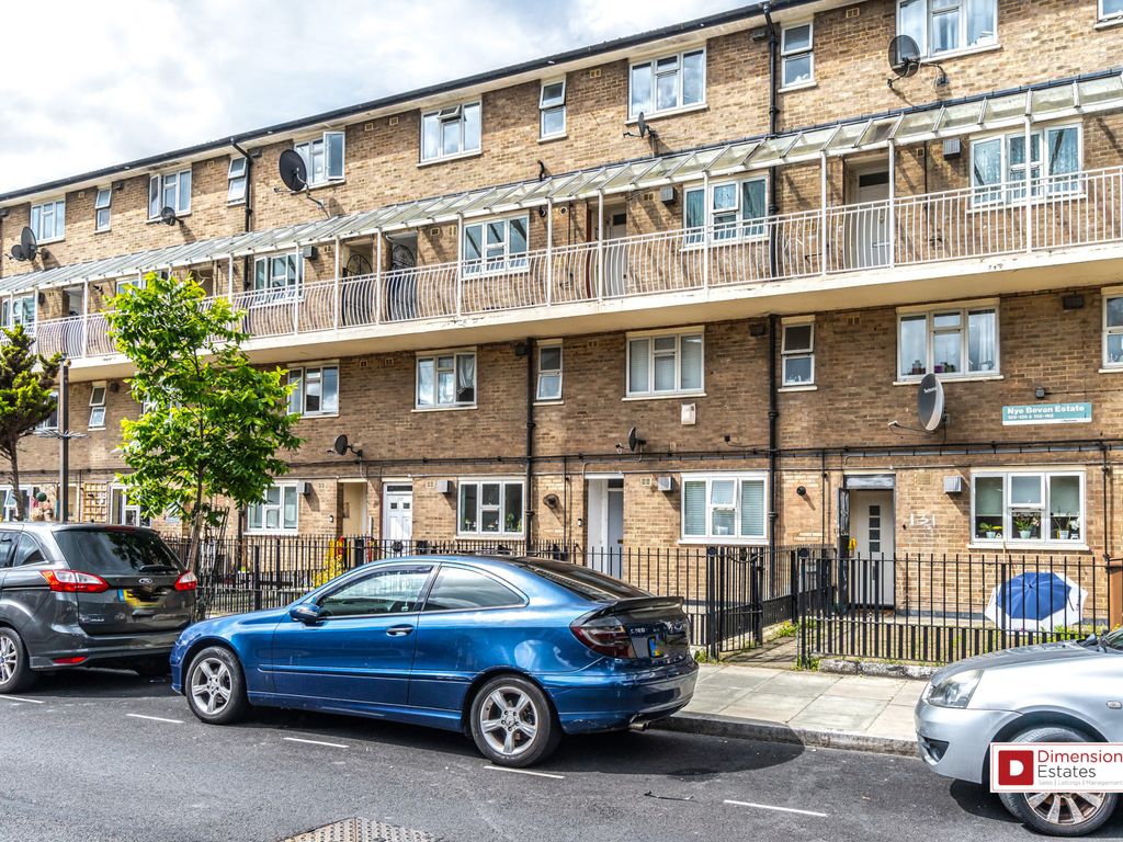 3 bed maisonette to rent in Lower Clapton, Hackney E5, £2,600 pcm - Zoopla