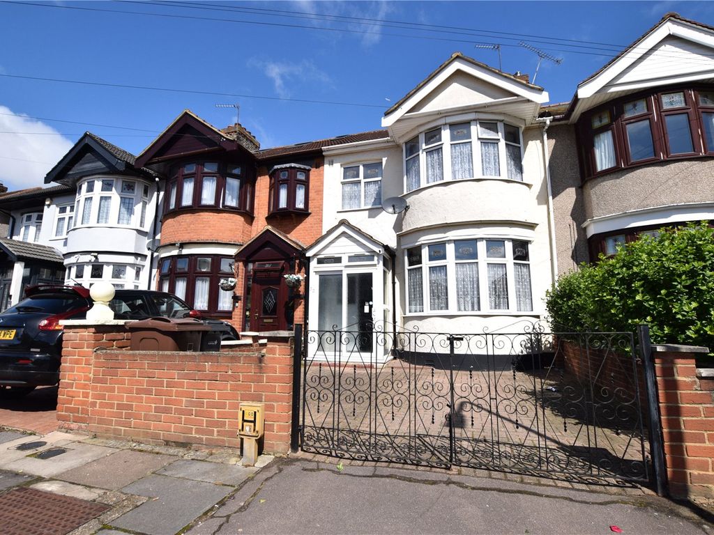 3 bed terraced house for sale in Norbury Gardens, Romford RM6, £500,000 ...