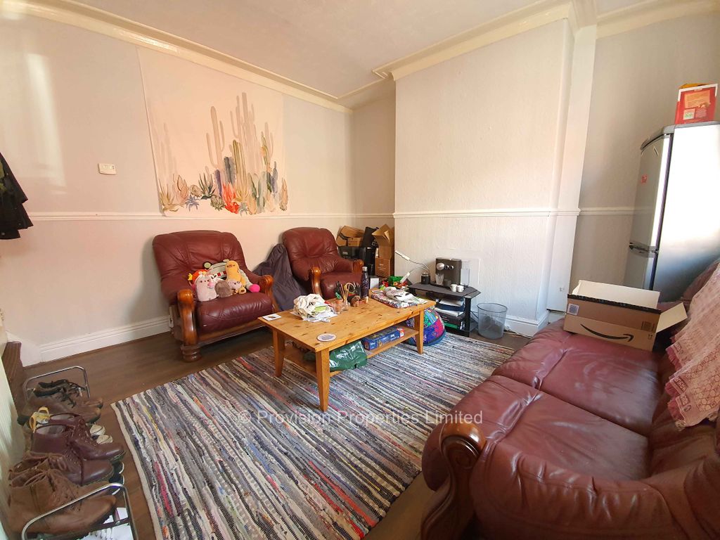 2 bed terraced house to rent in Harold Place, Hyde Park, Leeds LS6 - Zoopla
