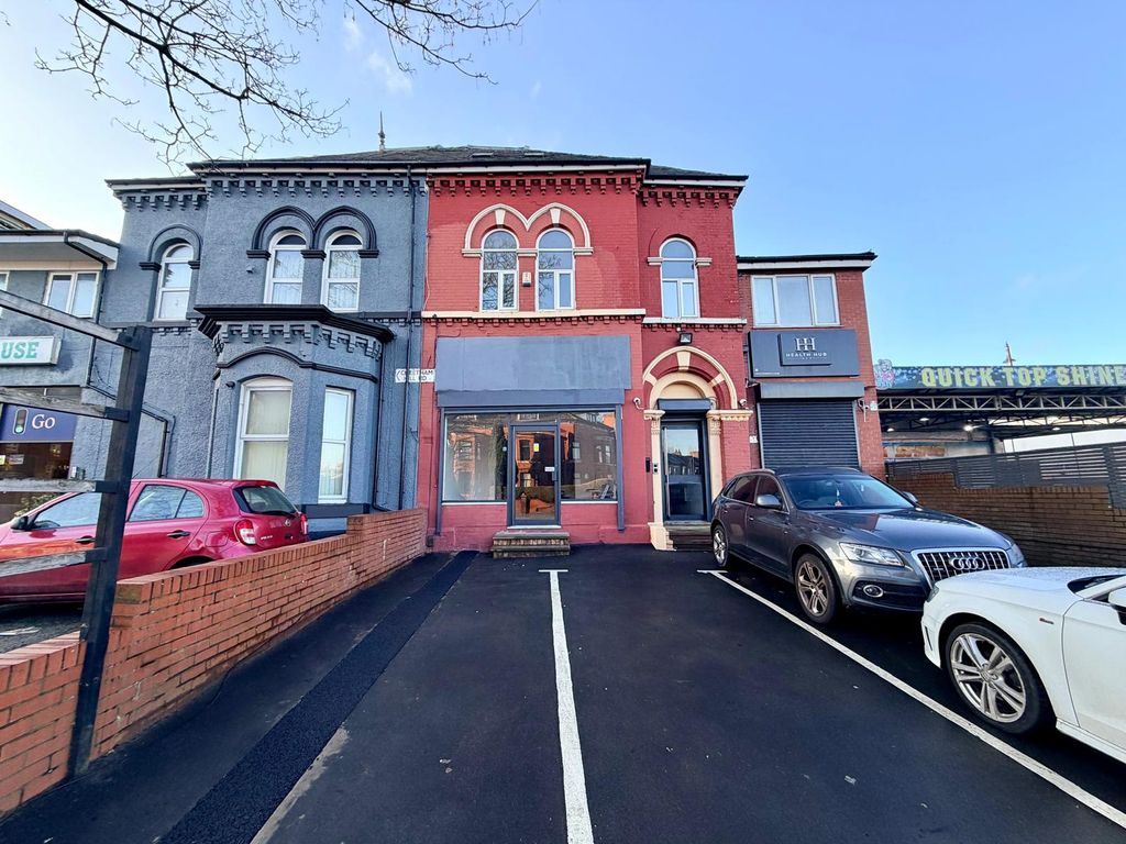 Cheetham Hill Road, Manchester M8, Retail premises to let, £36,000 pa ...