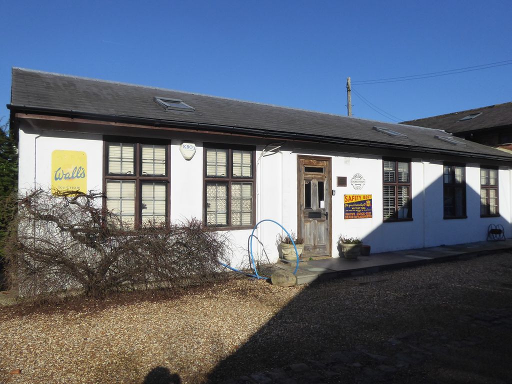 Office to let in Studio 1 Runfold House, Runfold St. George, Farnham ...