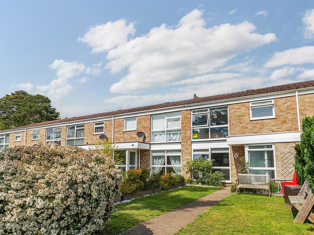 3 bed property for sale in Netherby Park, Weybridge KT13, £489,950 - Zoopla