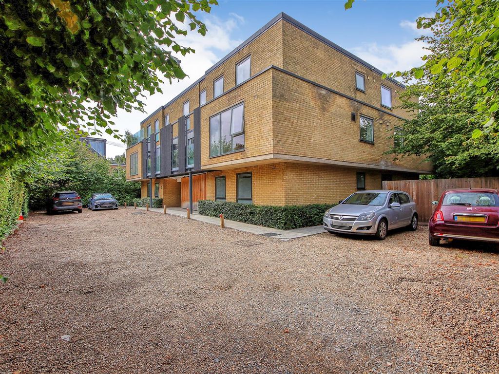 2 bed flat for sale in Springfield Road, Cambridge CB4, £500,000 - Zoopla