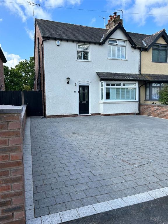 3 Bed Semi Detached House For Sale In Davenham Road Formby Liverpool