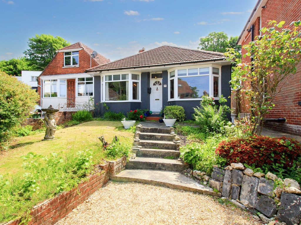 2 bed detached bungalow for sale in Redmoor Close, Bitterne SO19 - Zoopla