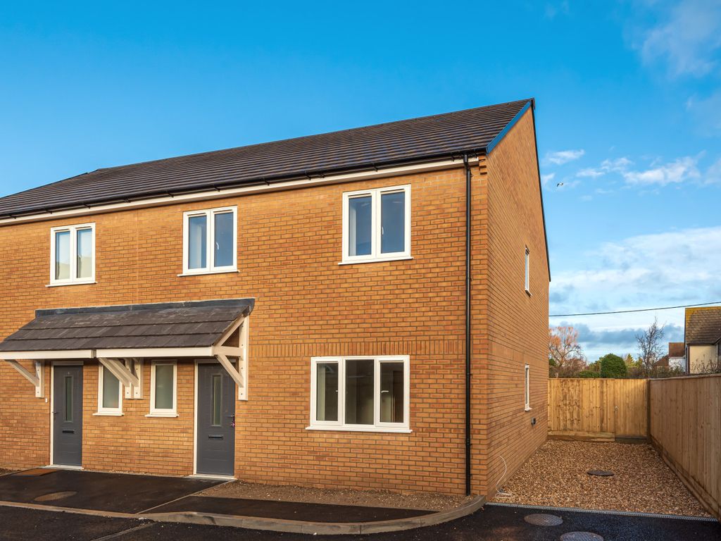 New Home 3 Bed Semi Detached House For Sale In Dorchester Road