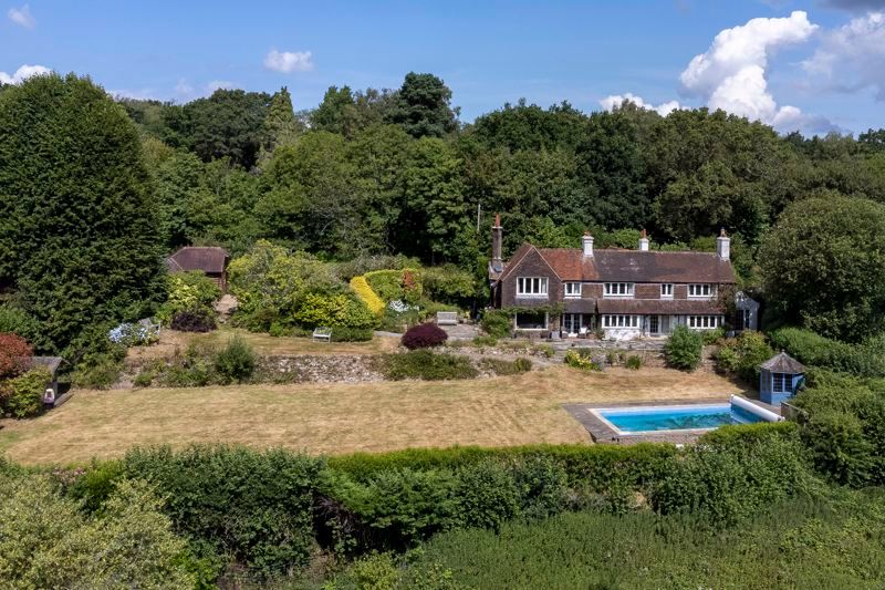 5 Bed Detached House For Sale In Sweethaws Lane Crowborough Tn6 £