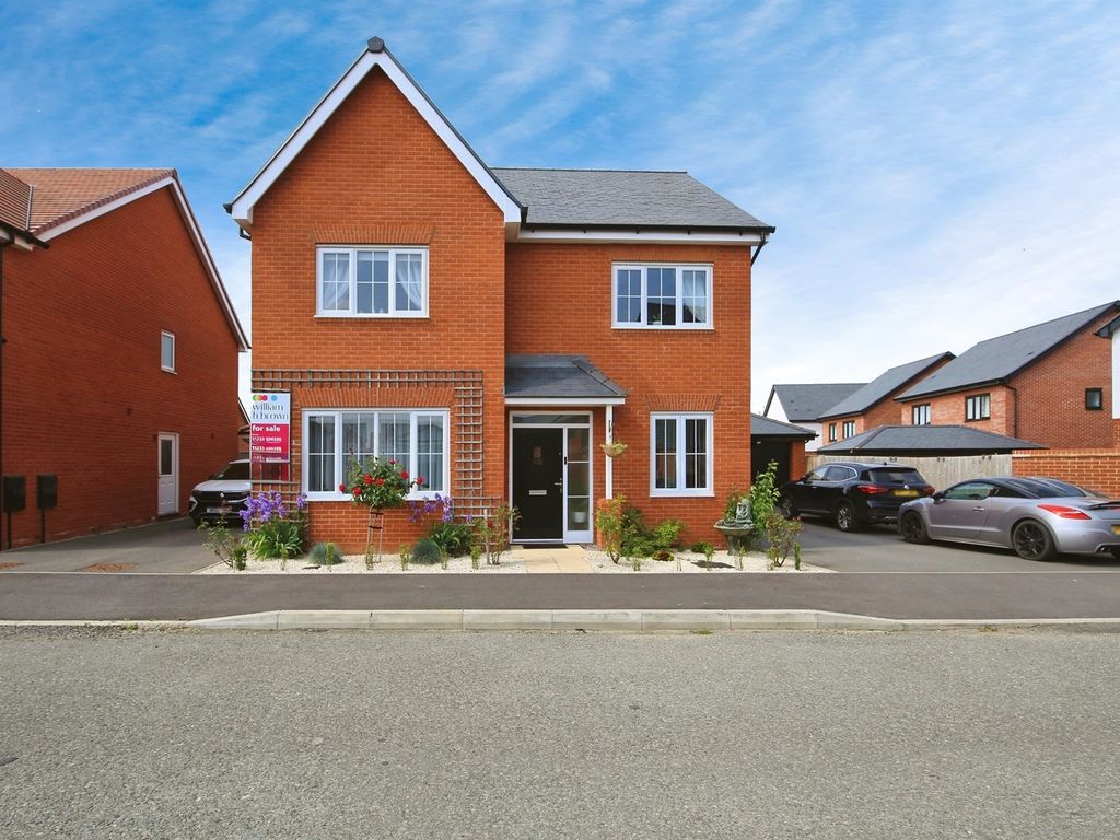 4 bed detached house for sale in Tilgate Road, Hampton Water ...