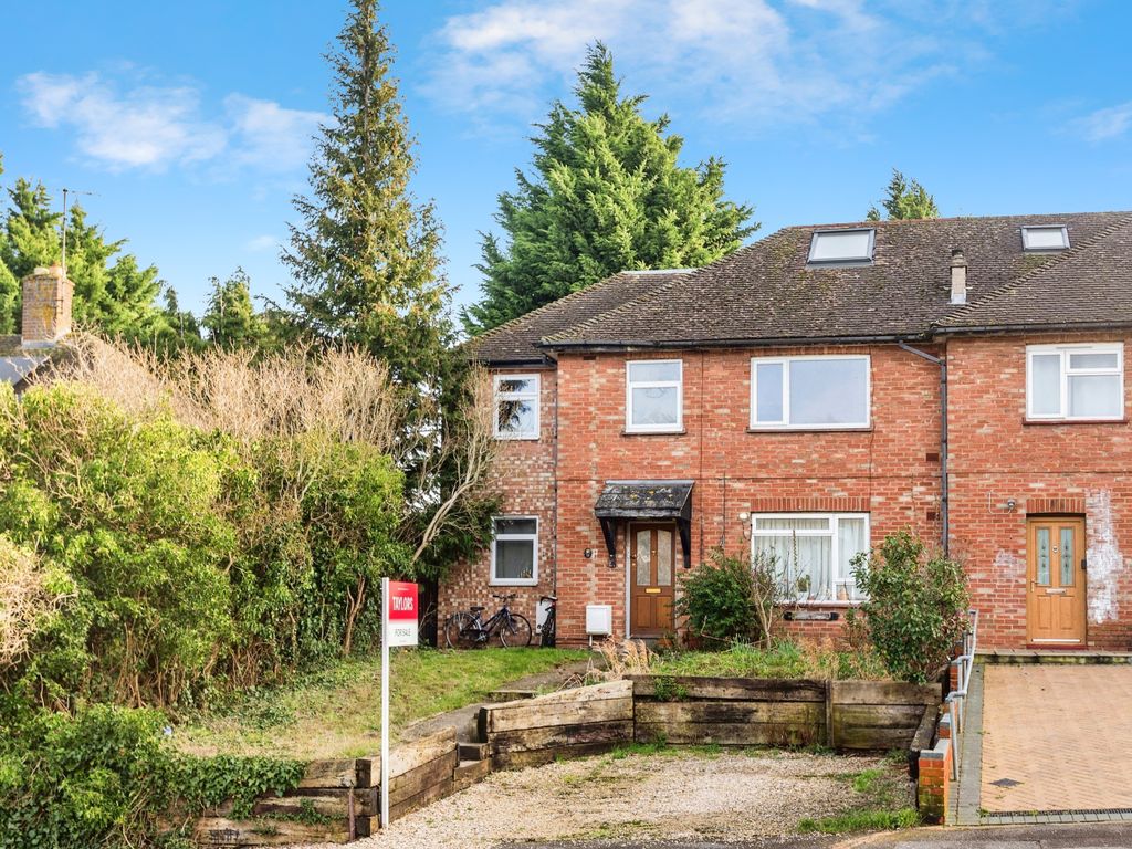 5 Bed Terraced House For Sale In Burchester Avenue Headington Oxford