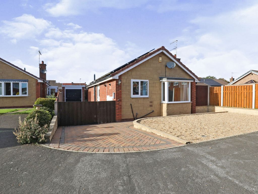2 bed bungalow for sale in Rydal Close, Dinnington, Sheffield, South ...