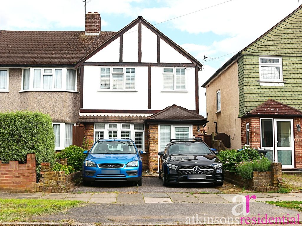 3 bed end terrace house for sale in Kenilworth Crescent, Enfield ...