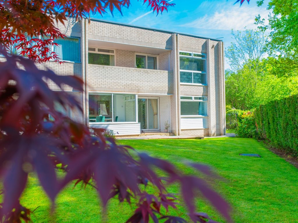 3 bed flat for sale in Hollybush Road, Cardiff CF23, £250,000 - Zoopla