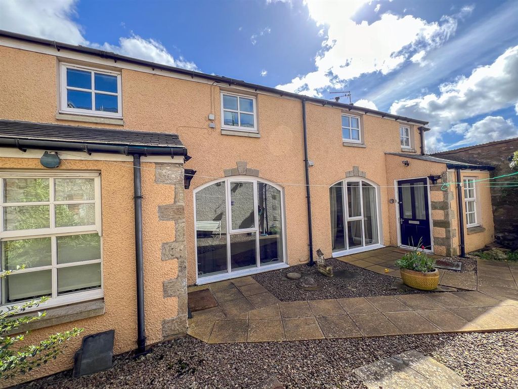 1 bed flat for sale in High Street, Coldstream TD12, £70,000 - Zoopla