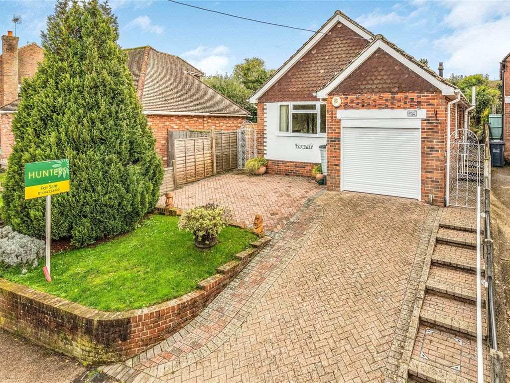 2 Bed Bungalow For Sale In Dunstall Avenue Burgess Hill West Sussex