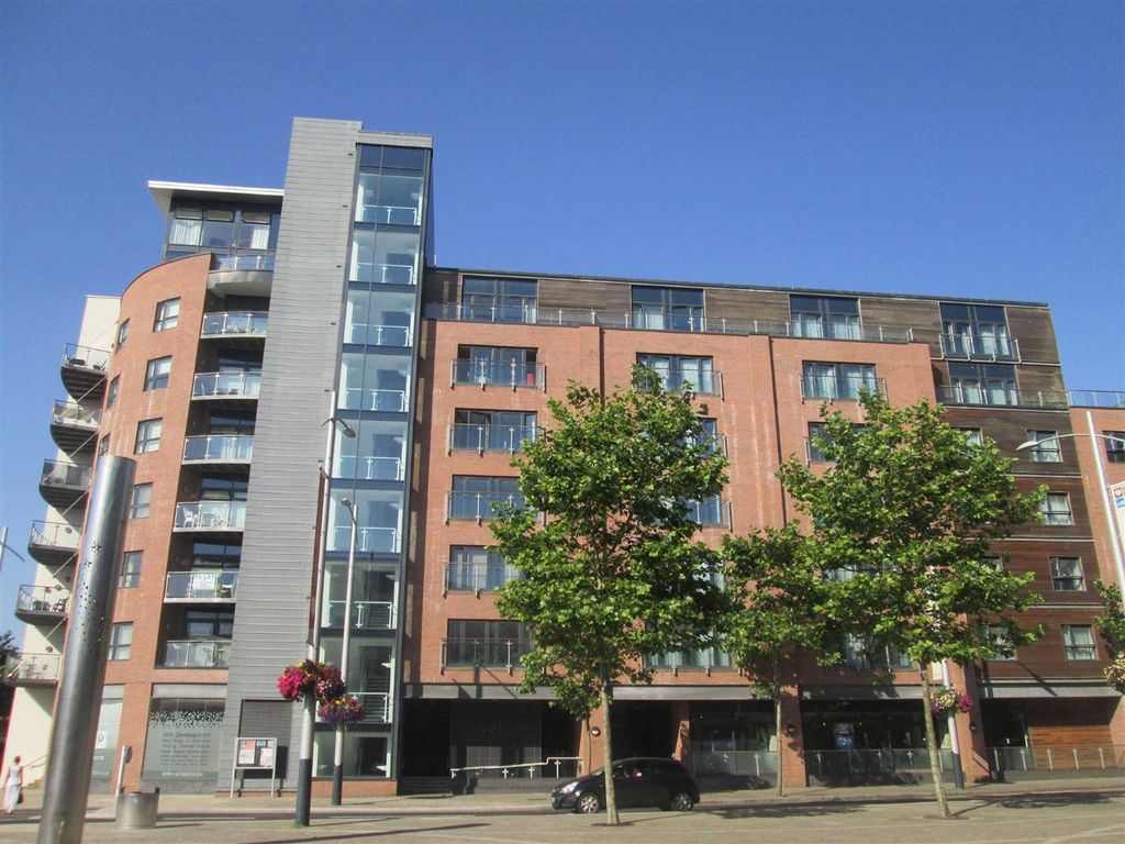 2 bed flat for sale in Princess Way, Swansea SA1 - Zoopla