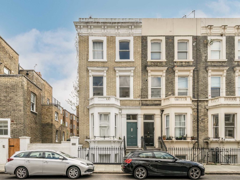 2 bed flat for sale in Hildyard Road, London SW6 - Zoopla