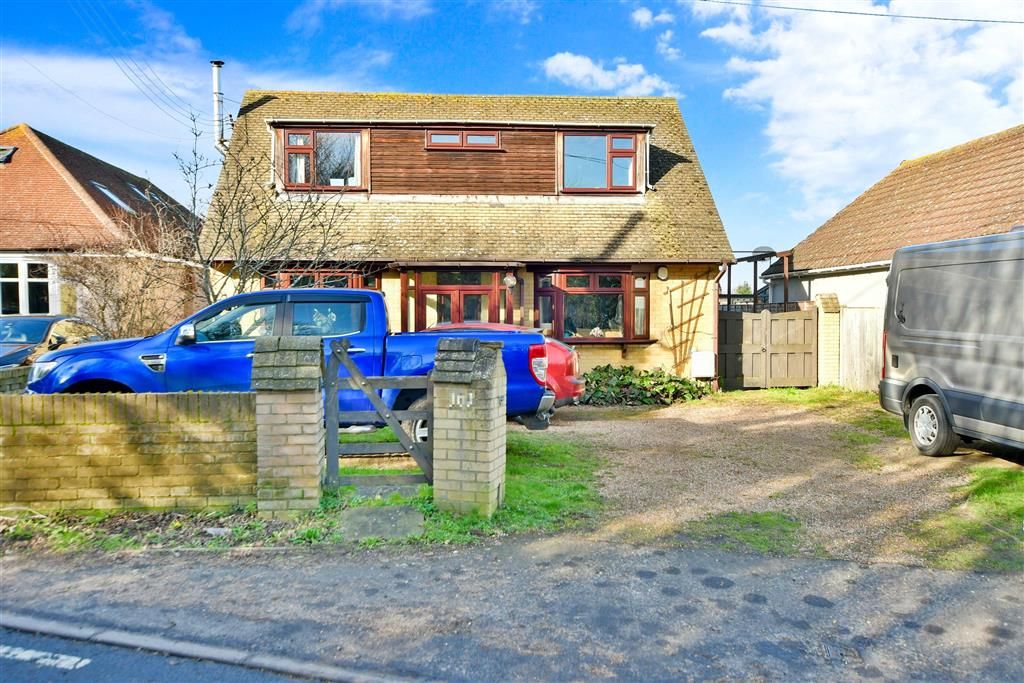 4 Bed Bungalow For Sale In Berengrave Lane Rainham Gillingham Kent