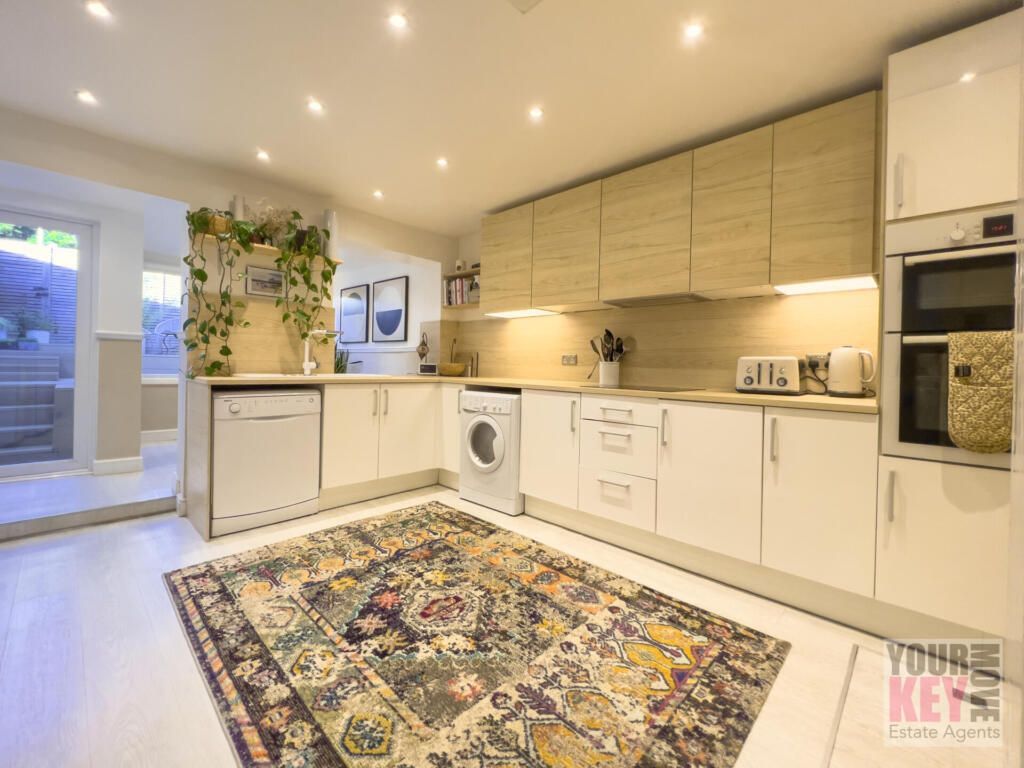3 bed terraced house for sale in Sir John Moore Avenue, Hythe, Kent ...