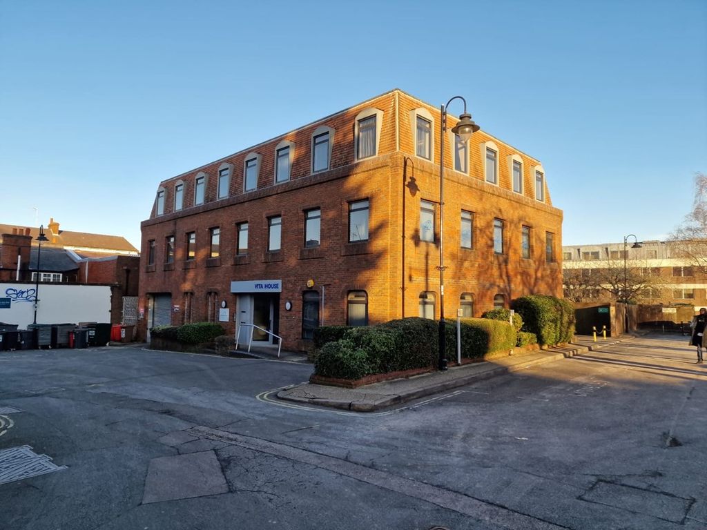 Office to let in London Street, Basingstoke RG21, £36,779 pa - Zoopla