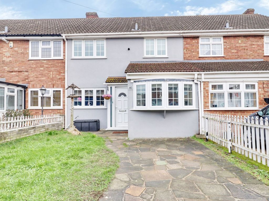 3 bed terraced house for sale in Cardinal Way, Rainham RM13 - Zoopla