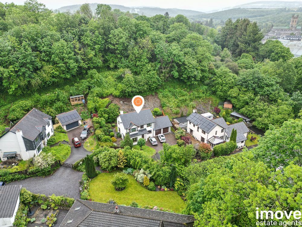 4 bed detached house for sale in Buckfast Close, Buckfastleigh TQ11, £ ...