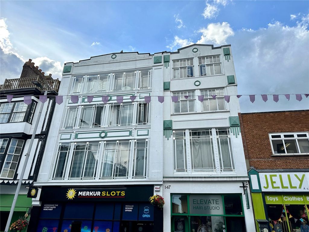 2 bed flat to rent in Fore Street, Exeter, Devon EX4, £1,400 pcm - Zoopla