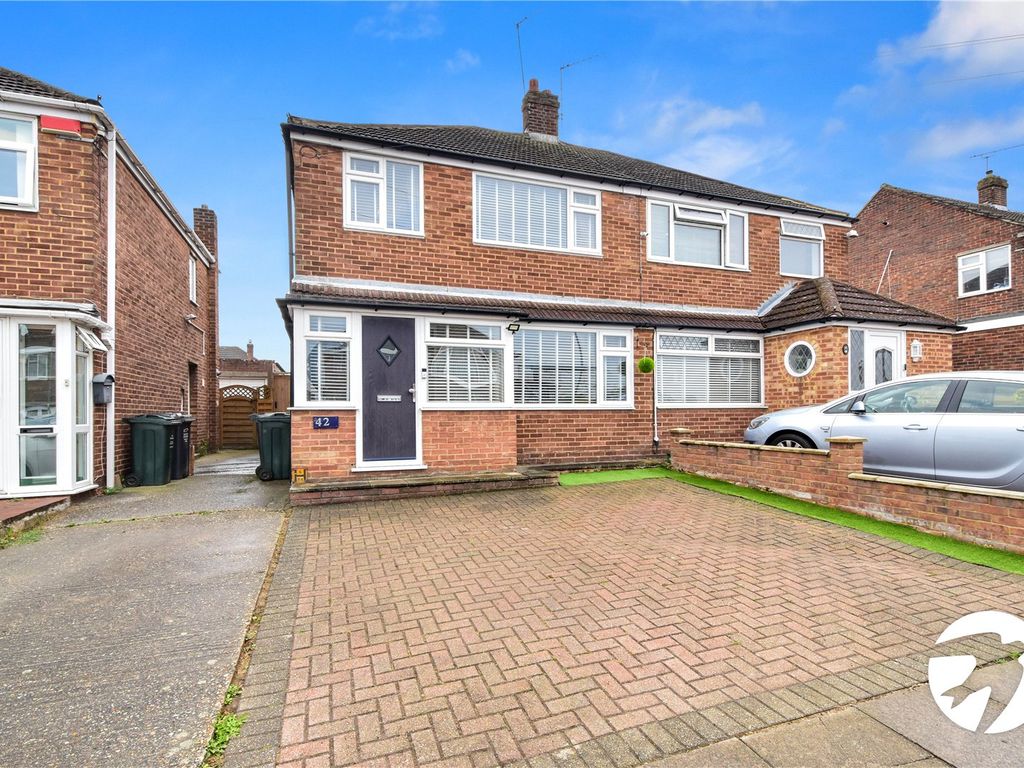 3 Bed Semi Detached House For Sale In Patterdale Road Dartford Kent