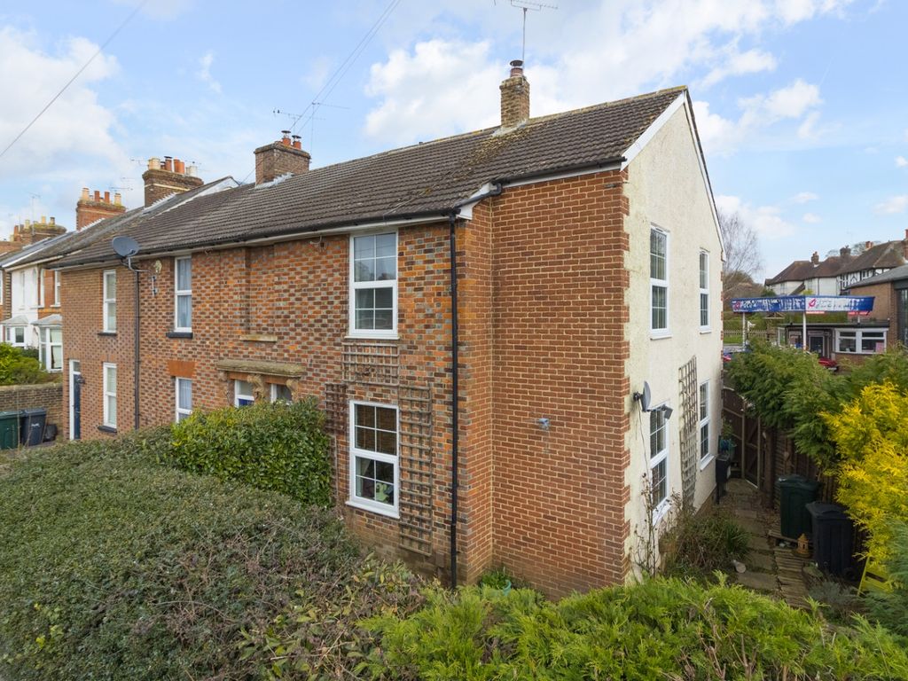 4 Bed End Terrace House For Sale In Faversham Road Kennington Ashford