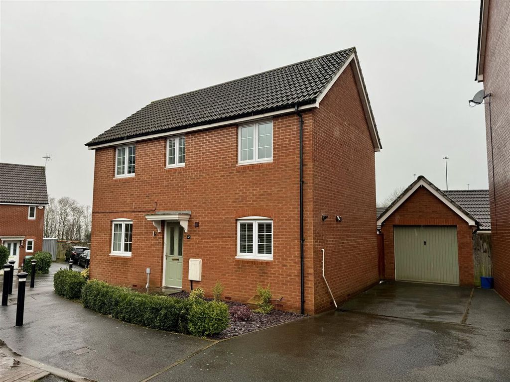 3 bed detached house for sale in James Stephens Way, Chepstow NP16, £ ...