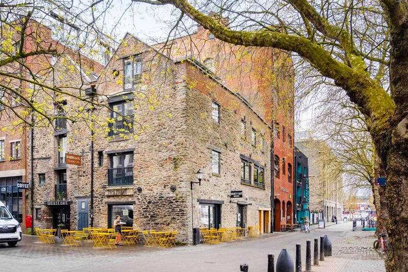 2 bed flat for sale in Narrow Quay, Bristol BS1 - Zoopla