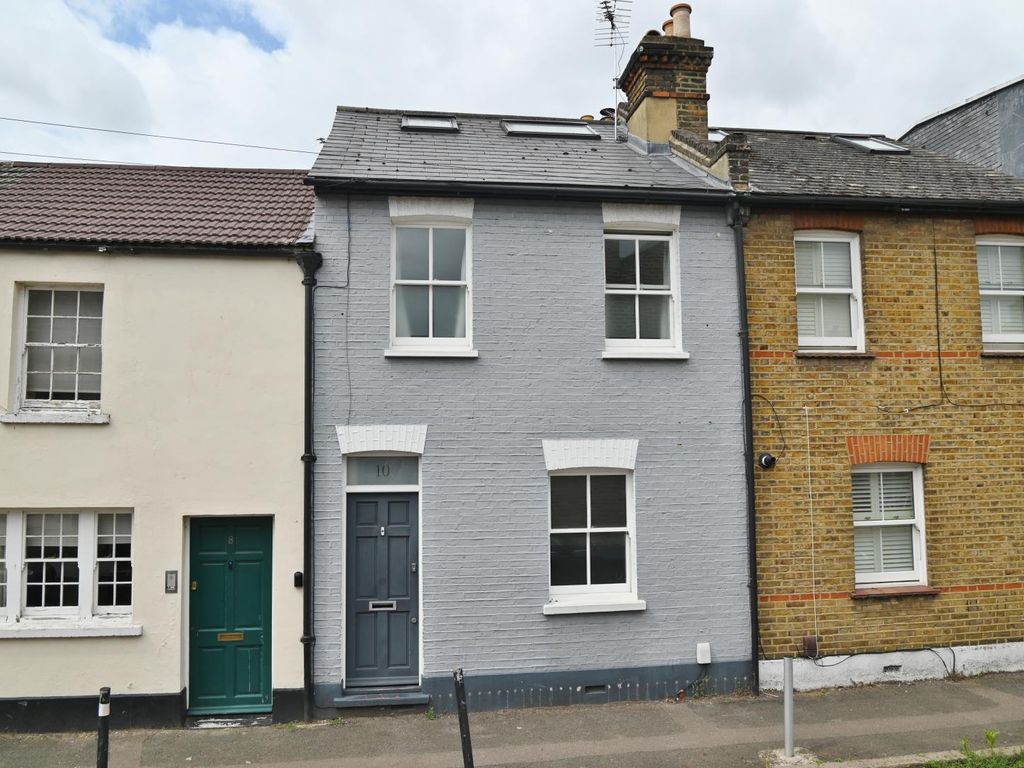 3 bed terraced house for sale in May Road, Twickenham TW2, £775,000 - Zoopla
