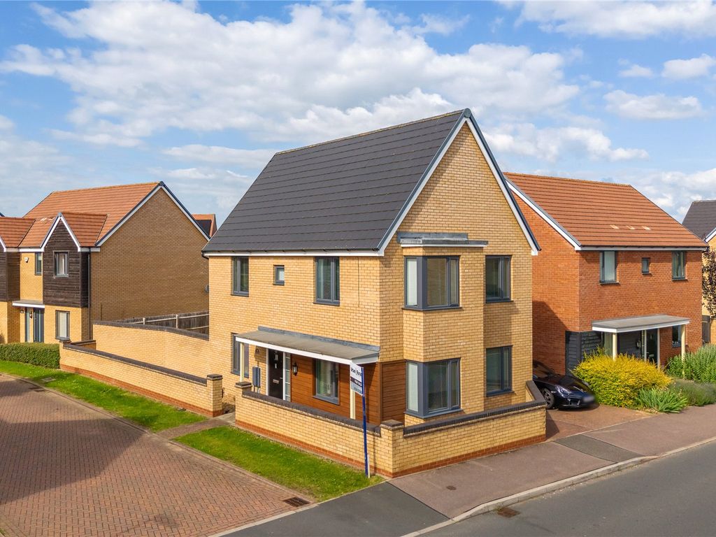 3 Bed Detached House For Sale In Ashpole Avenue Wootton Bedford Mk43