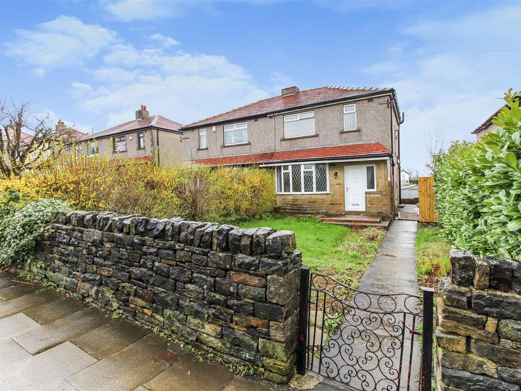 3 Bed Semi Detached House For Sale In Royds Hall Lane Bradford Bd6