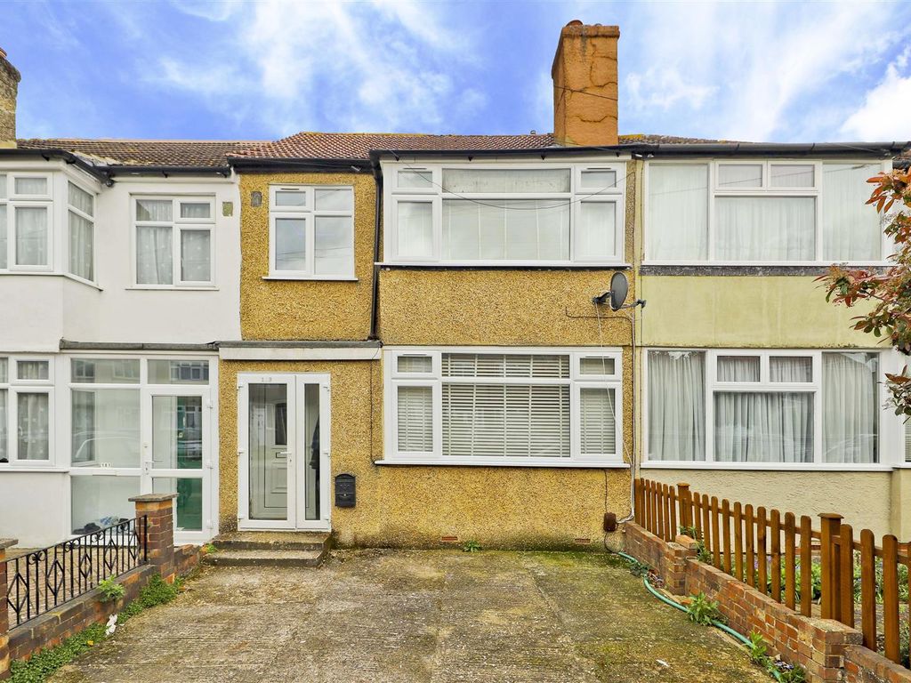 3 bed terraced house for sale in Grosvenor Crescent, Hillingdon UB10, £ ...