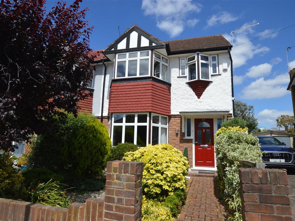 4 Bed Semi Detached House For Sale In Crane Way Whitton Twickenham