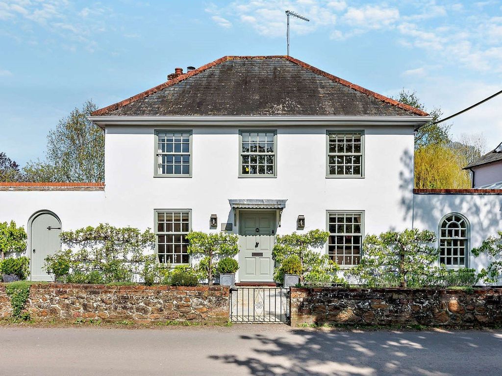 5 bed detached house for sale in East Garston, Hungerford, Berkshire ...