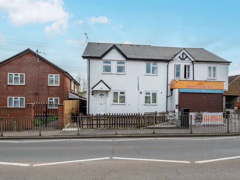 2 bed semi-detached house to rent in Maybury Hill, Woking GU22 - Zoopla