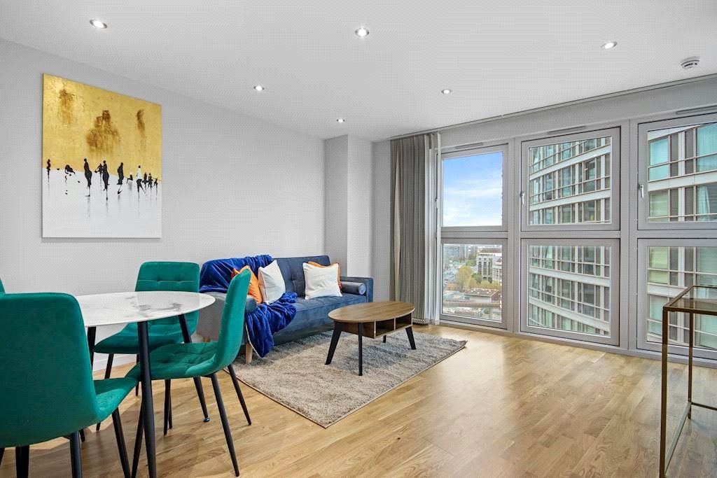 1 bed flat for sale in New Providence Wharf, 1 Fairmont Avenue, Canary ...