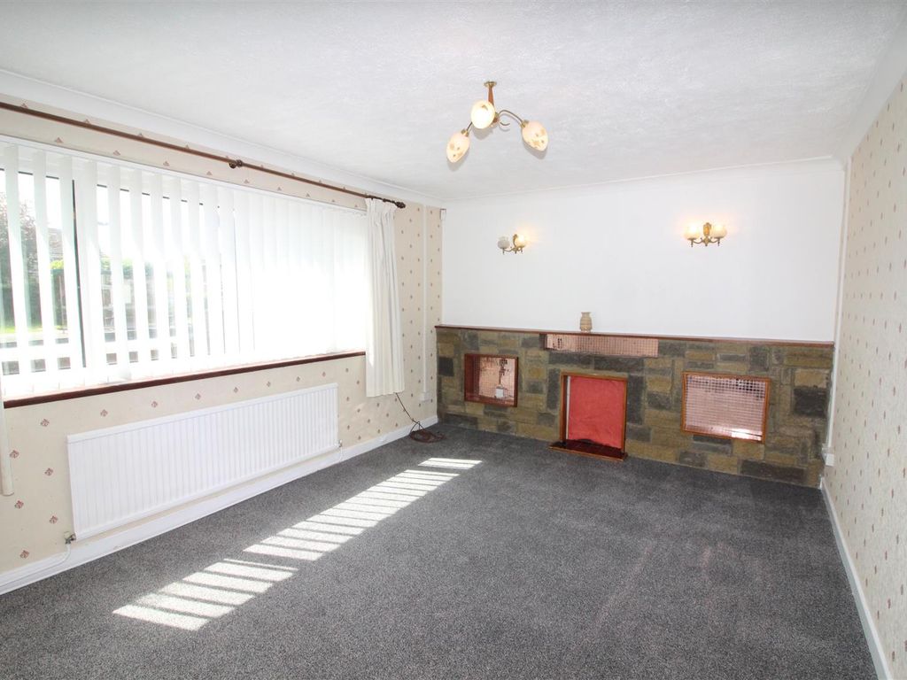 2 bed flat to rent in New Road, Rumney, Cardiff CF3, £900 pcm - Zoopla