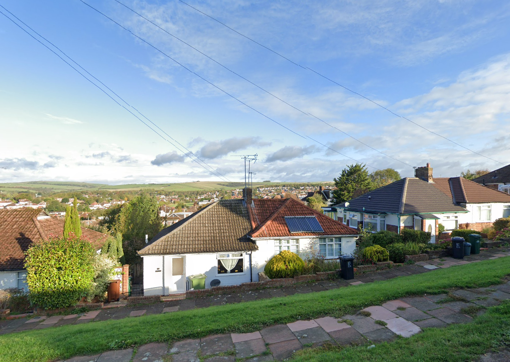 2 Bed Semi Detached House To Rent In Greenfield Crescent Patcham