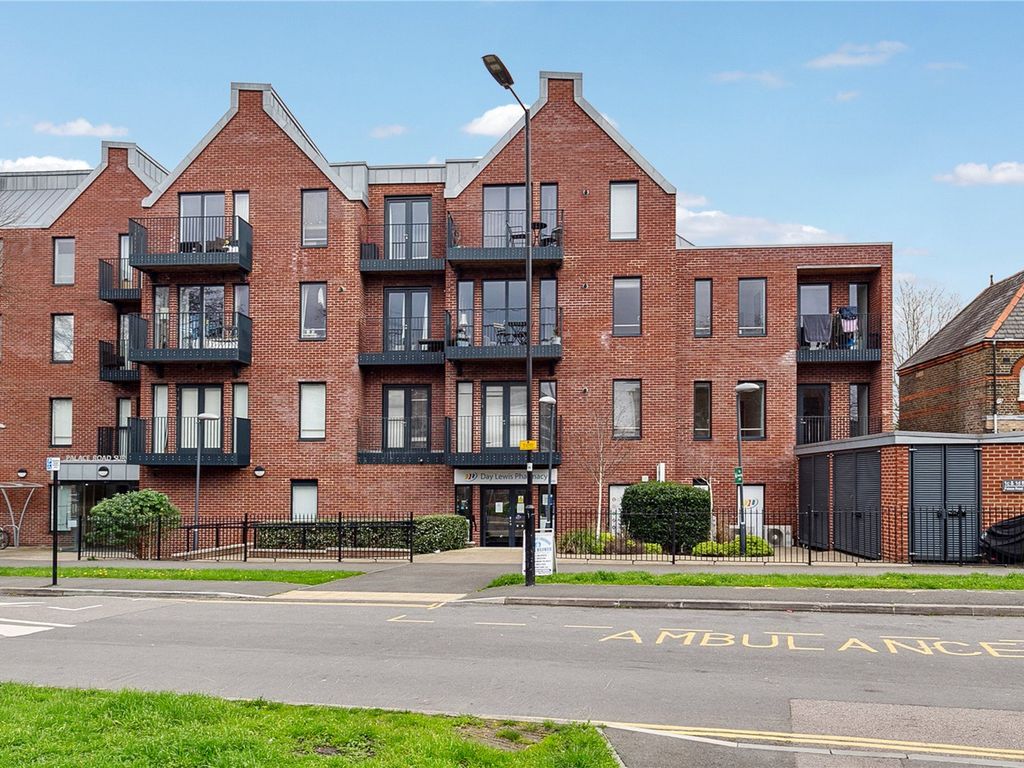 2 bed flat for sale in Palace Road, London SW2 - Zoopla