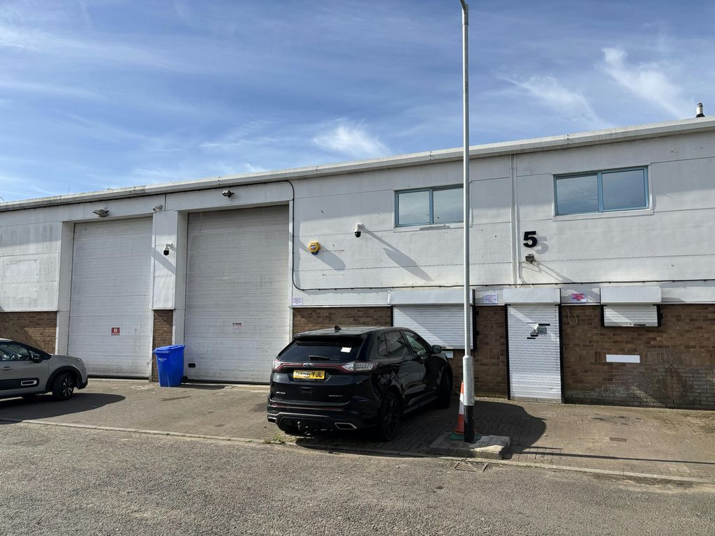 Unit 5, Lamby Workshops, Lamby Way, Cardiff CF3, Industrial to let, £ ...